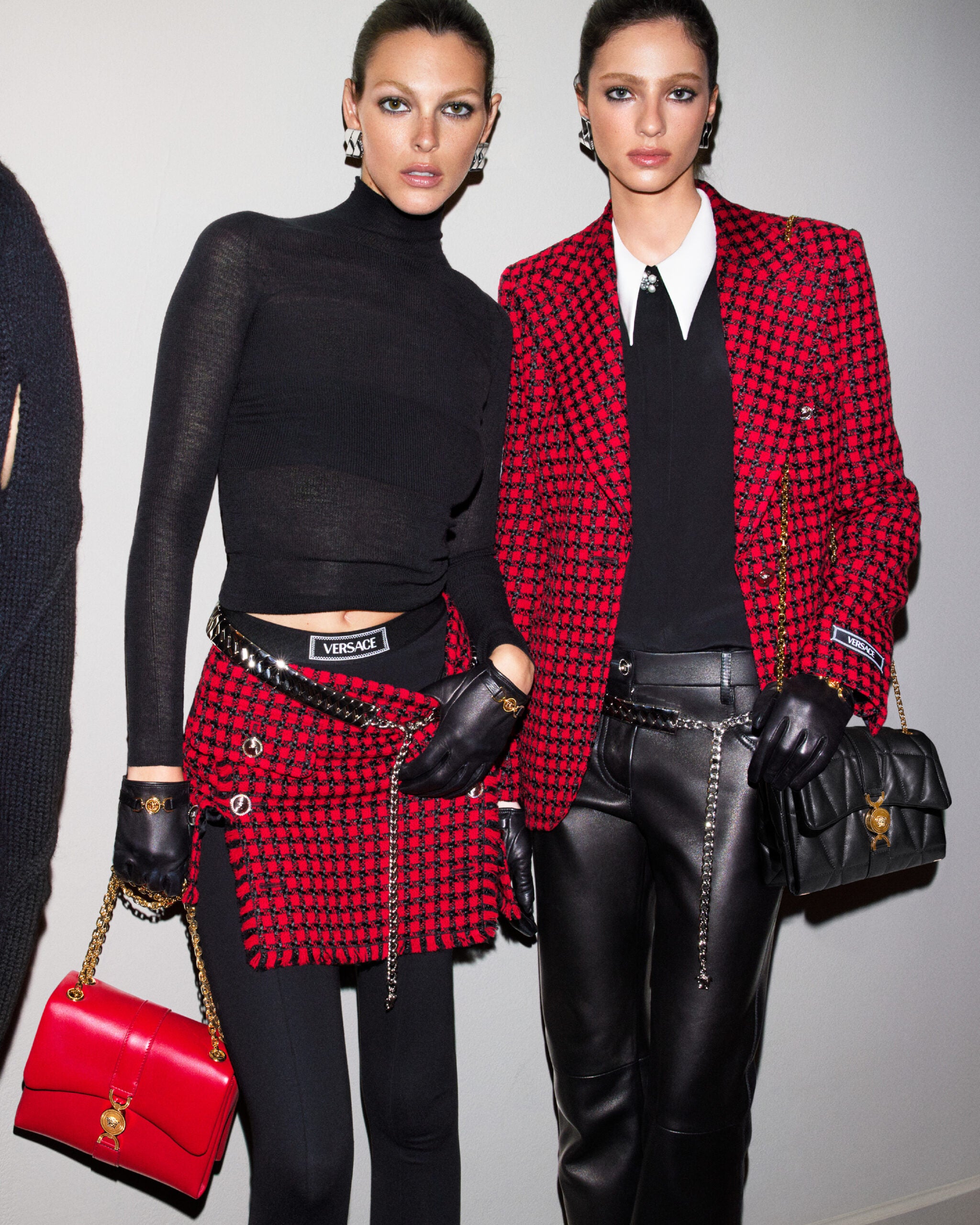 You Won't Believe Thejaw-dropping Secrets Exposed In Versace's Latest ...