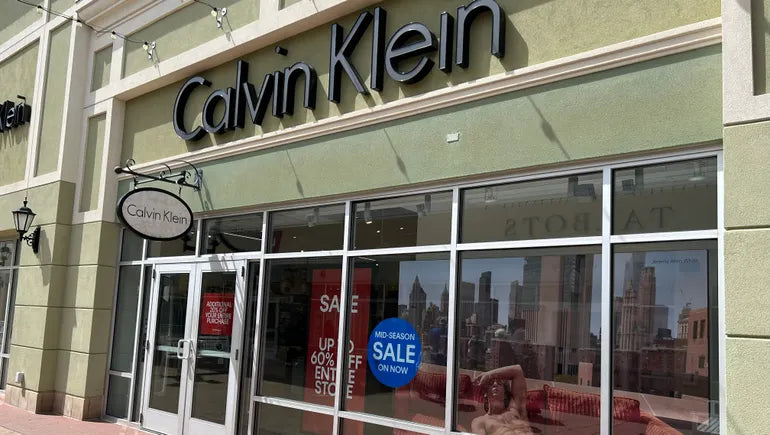 PVH CFO Zac Coughlin Steps Down Amid Ongoing Turnaround Efforts – Kiitn