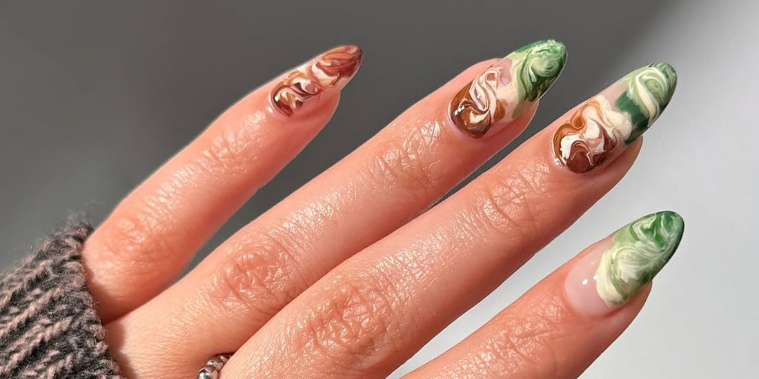 The Daring Paradox Of Mint And Umber: Unwrapping The Peppermint Mocha – Kiitn